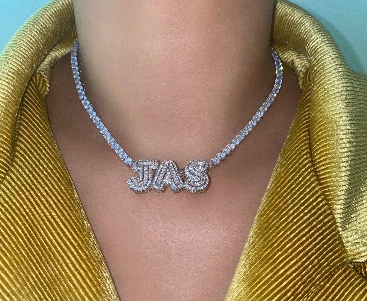 Custom Luxe Name – CharmBox